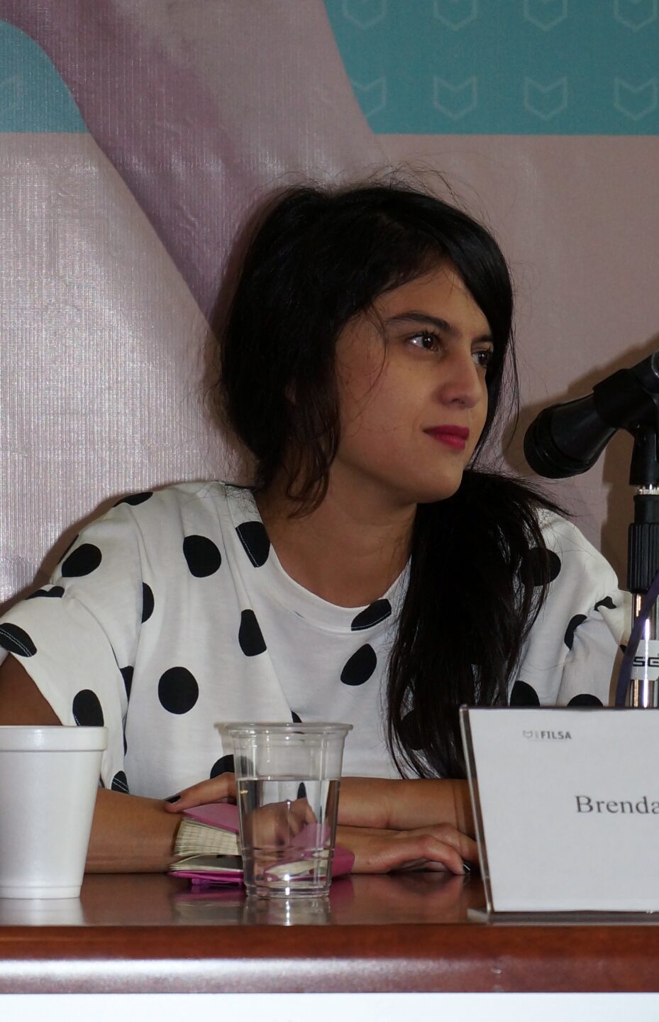 Stregati dal Linguaggio di Brenda Lozano - theWise Magazine