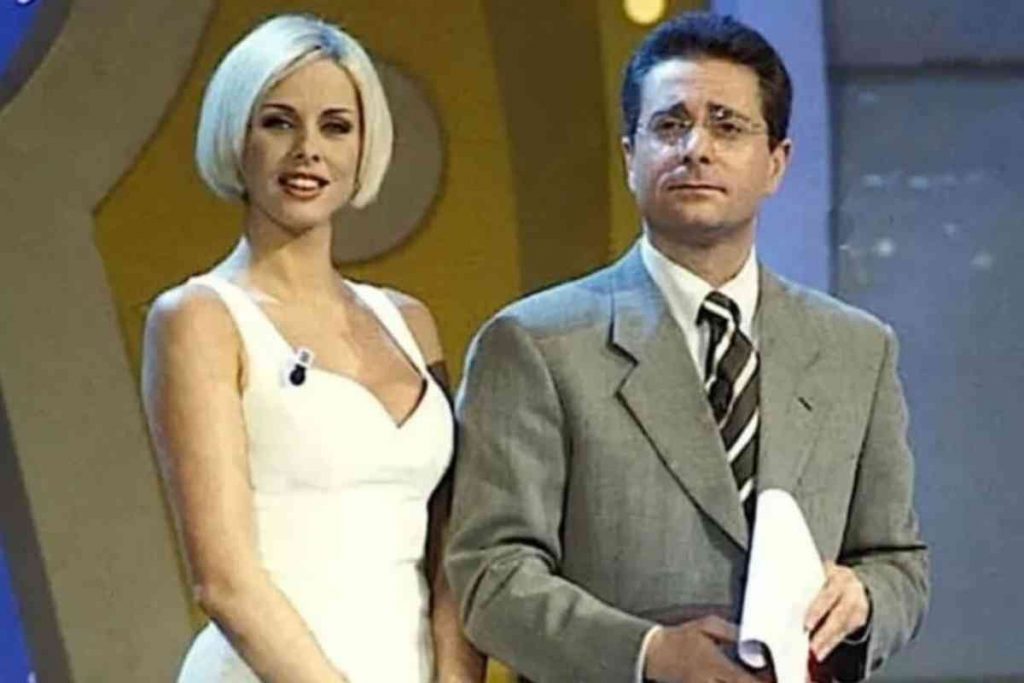 Ricordate la super valletta di Paolo Bonolis, Ela Weber? Finalmente ...