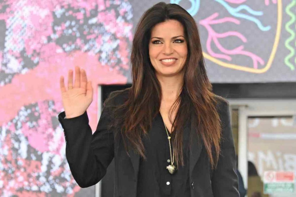 Laura Torrisi, la malattia inguaribile che la fa soffrire moltissimo ...